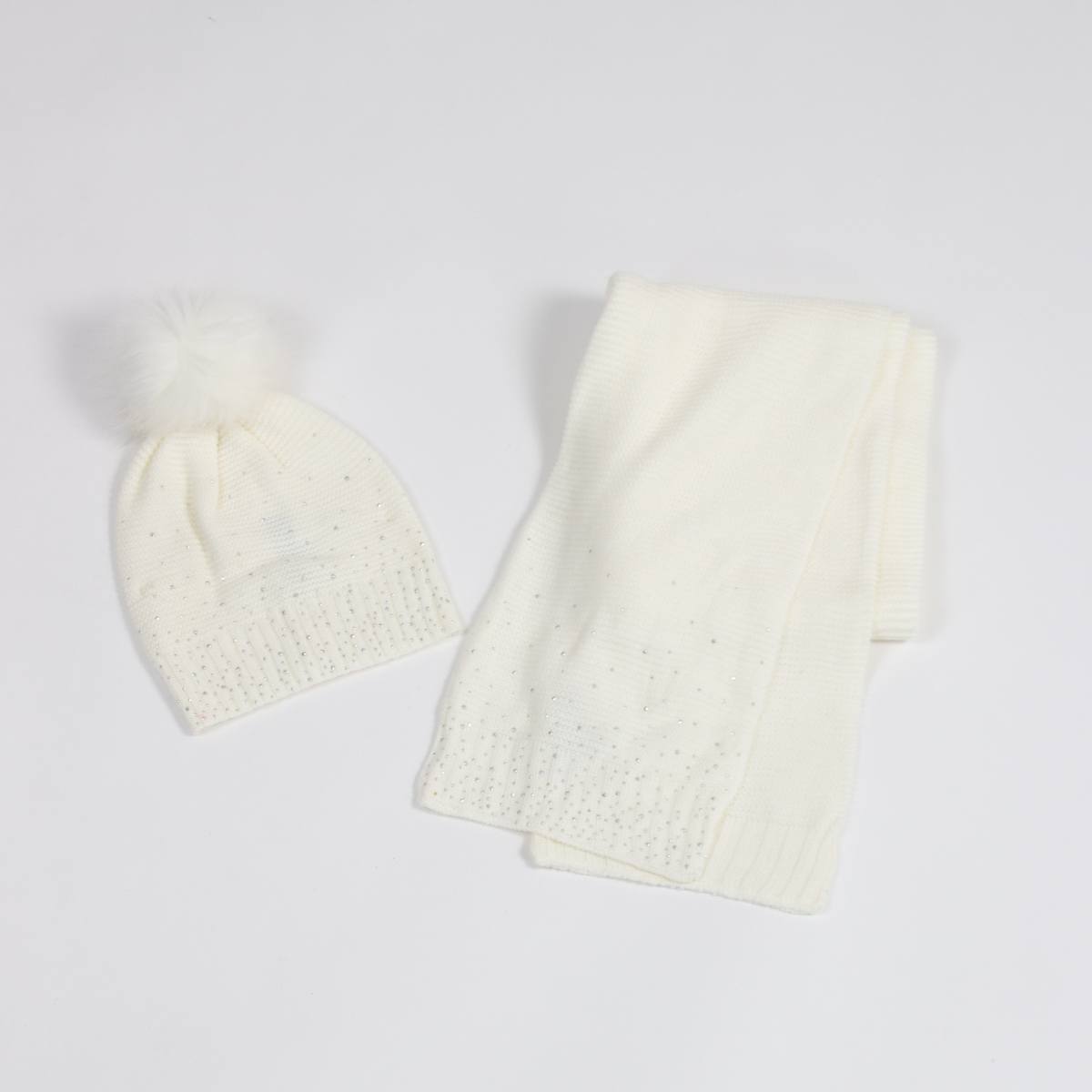 Pack 1 Gorro + 1 Bufanda Mujer Bside | Abc